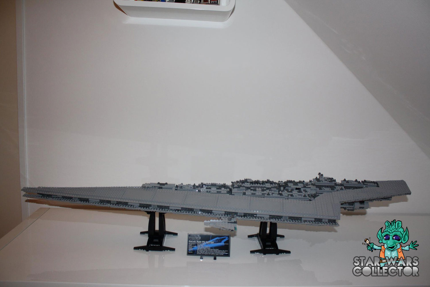 10221 (2) - Starwarscollector.de